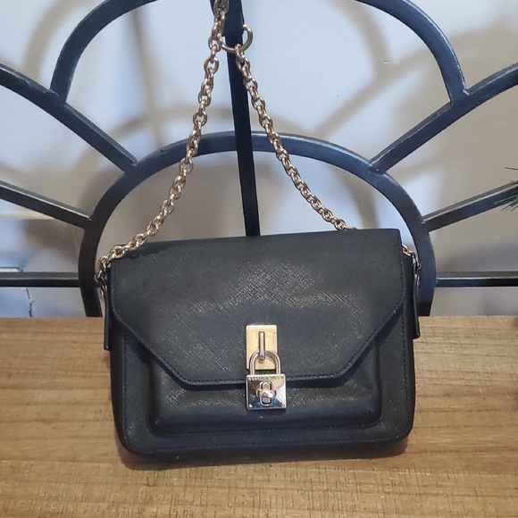 henri bendel | Bags | Henri Bendel Black West 57th Twist Lock Crossbody ...